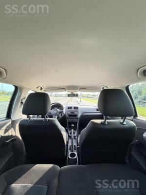 Black Volkswagen Polo 2011 in Riga, with an engine capacity of 1.20 L and mileage of 273 thousand km for 3300 €, photo 7 on AUTOMOTO.COM.LV