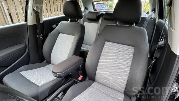 Melns Volkswagen Polo 2011 Rīga, ar dzinēja tilpumu 1.20 L un nobraukumu 259 tūkst. km par 3700 €, foto 11 vietnē AUTOMOTO.COM.LV