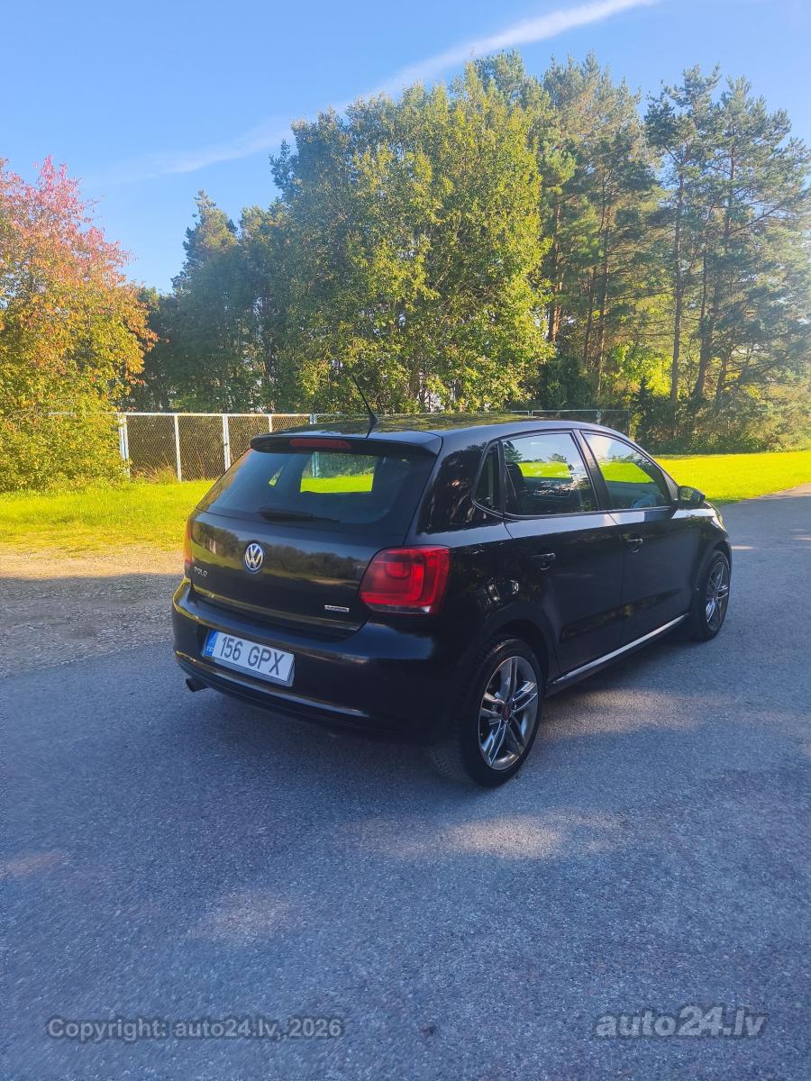 Black Volkswagen Polo 2011 in Tallinn, with an engine capacity of 1.60 L and mileage of 367 thousand km for 3600 €, photo 5 on AUTOMOTO.COM.LV