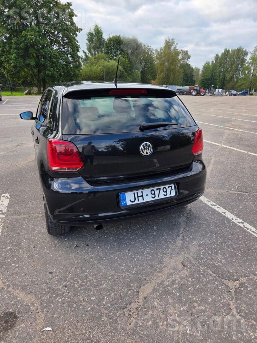 Melns Volkswagen Polo 2012 Rīga, ar dzinēja tilpumu 1.60 L un nobraukumu 374 tūkst. km par 3500 €, foto 5 vietnē AUTOMOTO.COM.LV