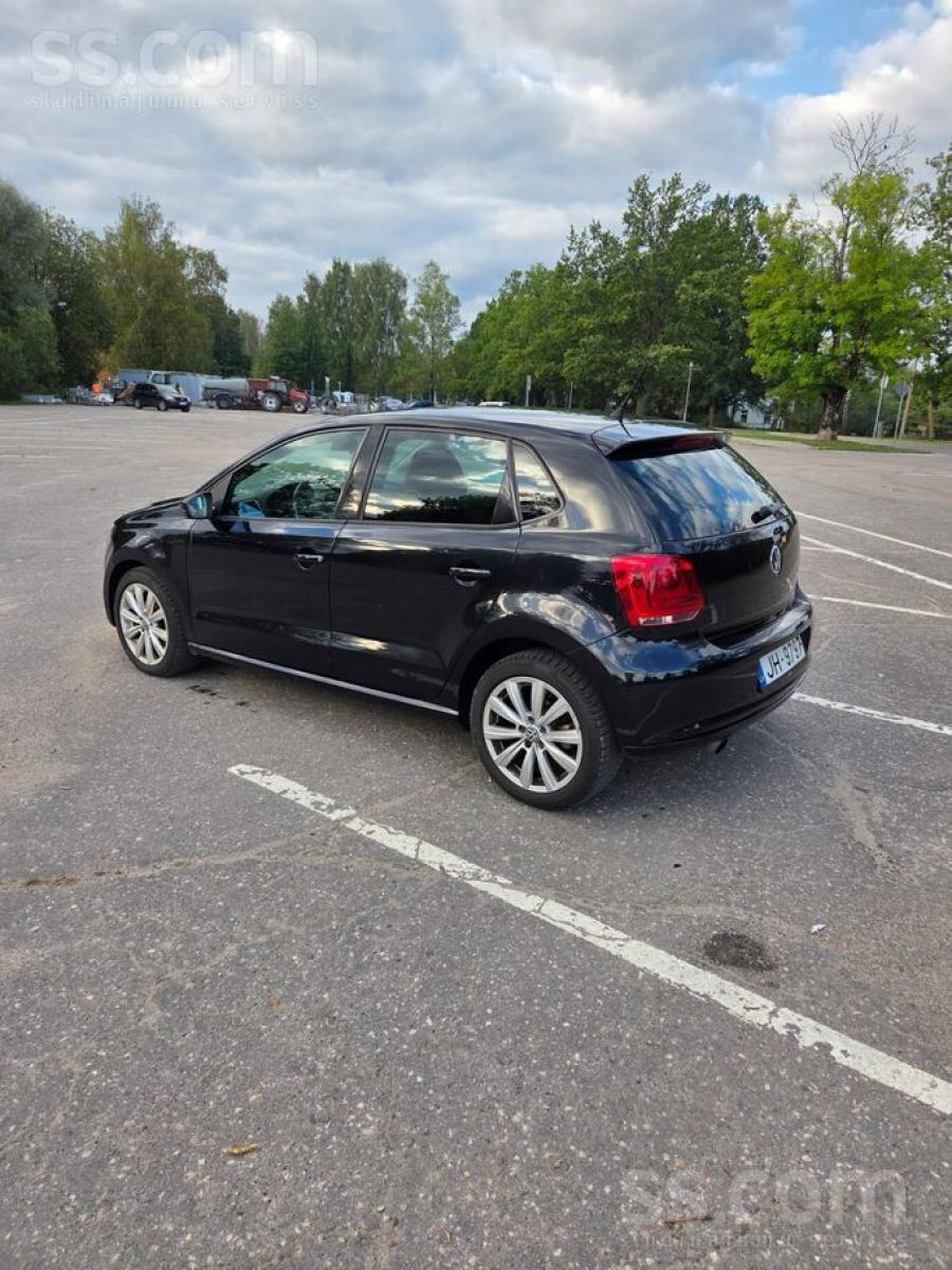 Melns Volkswagen Polo 2012 Rīga, ar dzinēja tilpumu 1.60 L un nobraukumu 374 tūkst. km par 3500 €, foto 6 vietnē AUTOMOTO.COM.LV