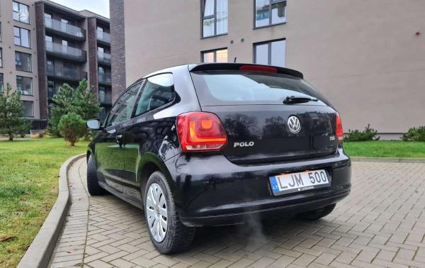 Melns Volkswagen Polo 2012 Kauņa, ar dzinēja tilpumu 1.20 L un nobraukumu 168 tūkst. km par 3900 €, foto 5 vietnē AUTOMOTO.COM.LV