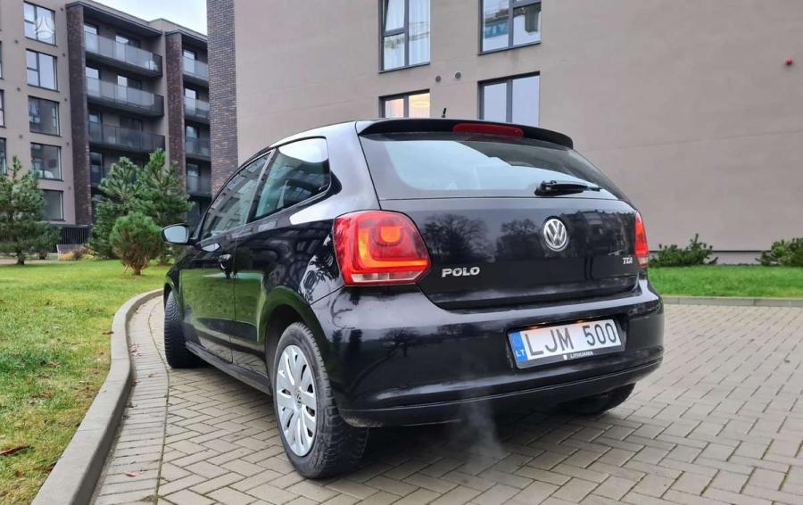Melns Volkswagen Polo 2012 Kauņa, ar dzinēja tilpumu 1.20 L un nobraukumu 168 tūkst. km par 3900 €, foto 5 vietnē AUTOMOTO.COM.LV