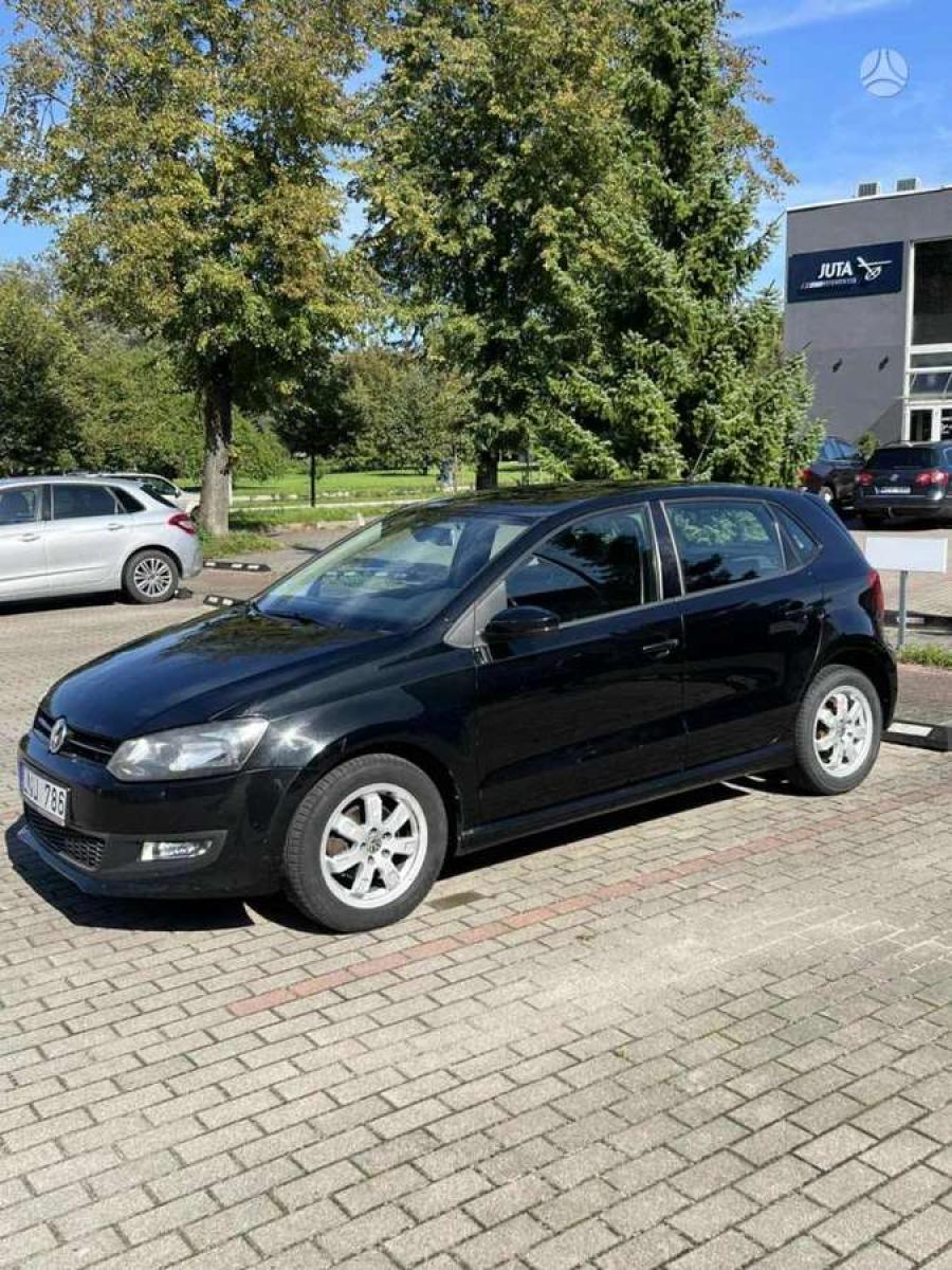 Melns Volkswagen Polo 2012 Klaipėda, ar dzinēja tilpumu 1.20 L un nobraukumu 182 tūkst. km par 3450 €, foto 2 vietnē AUTOMOTO.COM.LV