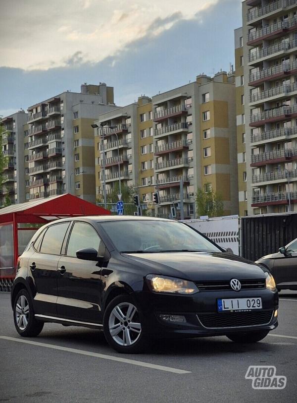 Melns Volkswagen Polo 2012 Viļņa, ar dzinēja tilpumu 1.60 L un nobraukumu 197 tūkst. km par 3100 €, foto 1 vietnē AUTOMOTO.COM.LV
