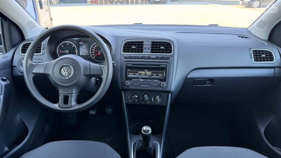 Black Volkswagen Polo 2012 in Radviliskis, with an engine capacity of 1.60 L and mileage of 274 thousand km for 4650 €, photo 18 on AUTOMOTO.COM.LV