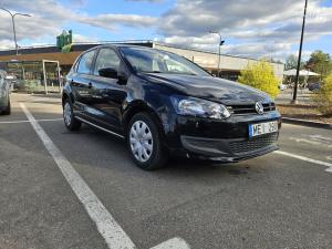 Melns Volkswagen Polo 2012 Viļņa, ar dzinēja tilpumu 1.20 L un nobraukumu 203 tūkst. km par 2500 €, foto  vietnē AUTOMOTO.COM.LV