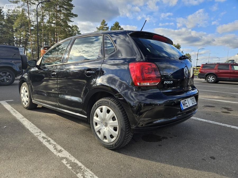Melns Volkswagen Polo 2012 Viļņa, ar dzinēja tilpumu 1.20 L un nobraukumu 203 tūkst. km par 2500 €, foto 5 vietnē AUTOMOTO.COM.LV