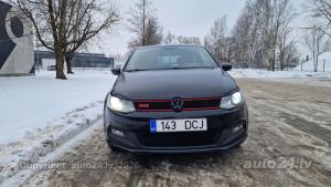 Black Volkswagen Polo 2012 in Parnu, with an engine capacity of 1.40 L and mileage of 185 thousand km for 8500 €, photo 4 on AUTOMOTO.COM.LV