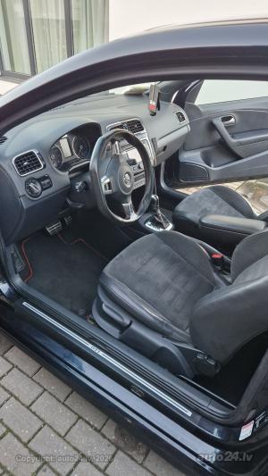 Black Volkswagen Polo 2012 in Parnu, with an engine capacity of 1.40 L and mileage of 185 thousand km for 8500 €, photo 10 on AUTOMOTO.COM.LV
