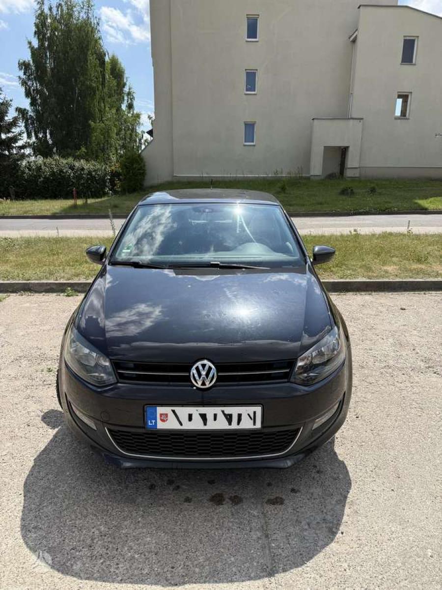Melns Volkswagen Polo 2012 Viļņa, ar dzinēja tilpumu 1.20 L un nobraukumu 213 tūkst. km par 4000 €, foto 3 vietnē AUTOMOTO.COM.LV