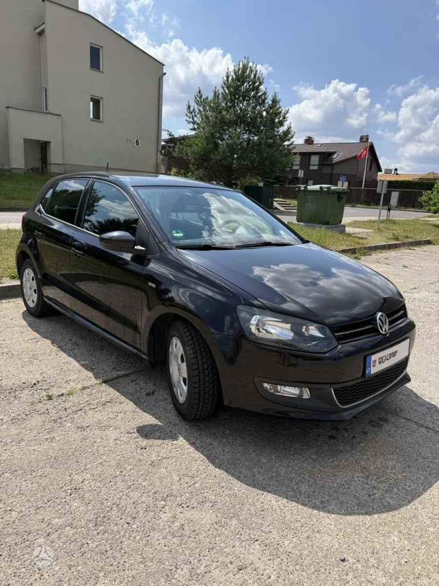 Melns Volkswagen Polo 2012 Viļņa, ar dzinēja tilpumu 1.20 L un nobraukumu 213 tūkst. km par 4000 €, foto 4 vietnē AUTOMOTO.COM.LV