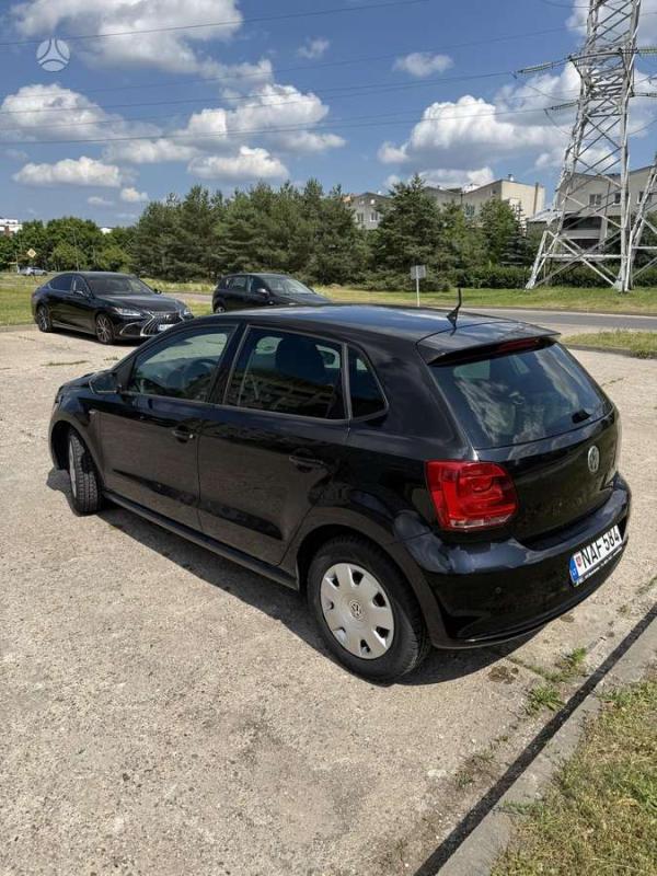 Melns Volkswagen Polo 2012 Viļņa, ar dzinēja tilpumu 1.20 L un nobraukumu 213 tūkst. km par 4000 €, foto 7 vietnē AUTOMOTO.COM.LV
