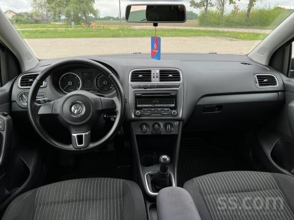Melns Volkswagen Polo 2012 Cēsis, ar dzinēja tilpumu 1.60 L un nobraukumu 243 tūkst. km par 2900 €, foto 10 vietnē AUTOMOTO.COM.LV