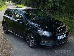 Black Volkswagen Polo 2012 in Cesis, with an engine capacity of 1.20 L and mileage of 125 thousand km for 5300 €, photo 4 on AUTOMOTO.COM.LV