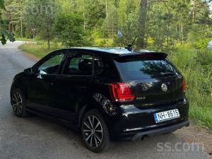 Black Volkswagen Polo 2012 in Cesis, with an engine capacity of 1.20 L and mileage of 125 thousand km for 5300 €, photo 5 on AUTOMOTO.COM.LV