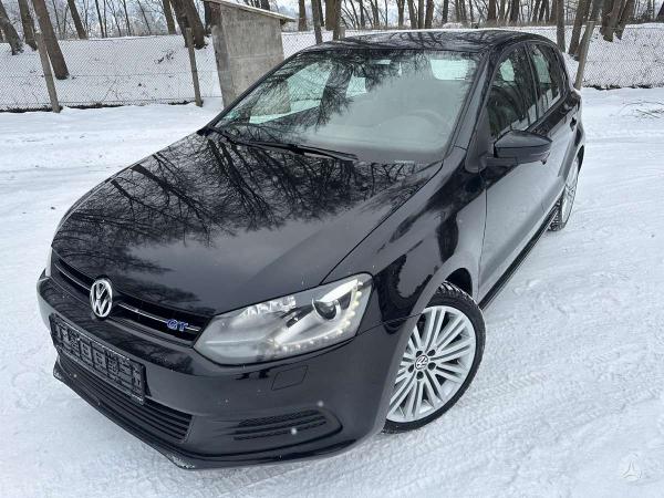 Melns Volkswagen Polo 2013 Prienai, ar dzinēja tilpumu 1.40 L un nobraukumu 215 tūkst. km par 5500 €, foto 1 vietnē AUTOMOTO.COM.LV