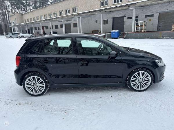 Melns Volkswagen Polo 2013 Prienai, ar dzinēja tilpumu 1.40 L un nobraukumu 215 tūkst. km par 5500 €, foto 6 vietnē AUTOMOTO.COM.LV