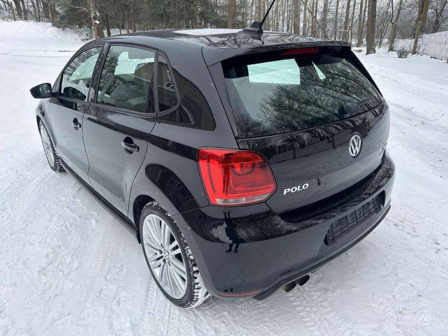 Melns Volkswagen Polo 2013 Prienai, ar dzinēja tilpumu 1.40 L un nobraukumu 215 tūkst. km par 5500 €, foto 9 vietnē AUTOMOTO.COM.LV