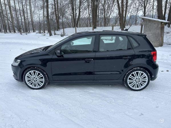 Melns Volkswagen Polo 2013 Prienai, ar dzinēja tilpumu 1.40 L un nobraukumu 215 tūkst. km par 5500 €, foto 10 vietnē AUTOMOTO.COM.LV