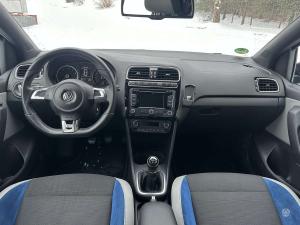 Melns Volkswagen Polo 2013 Prienai, ar dzinēja tilpumu 1.40 L un nobraukumu 215 tūkst. km par 5500 €, foto 12 vietnē AUTOMOTO.COM.LV