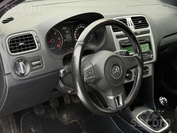 Melns Volkswagen Polo 2013 Rīga, ar dzinēja tilpumu 1.20 L un nobraukumu 309 tūkst. km par 2590 €, foto 8 vietnē AUTOMOTO.COM.LV