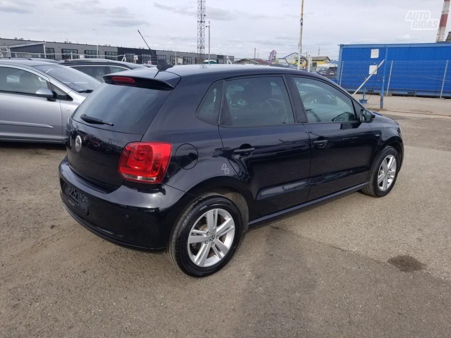 Black Volkswagen Polo 2013 in Kaunas, with an engine capacity of 1.60 L and mileage of 289 thousand km for 4999 €, photo 9 on AUTOMOTO.COM.LV