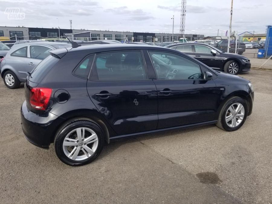 Black Volkswagen Polo 2013 in Kaunas, with an engine capacity of 1.60 L and mileage of 289 thousand km for 4999 €, photo 10 on AUTOMOTO.COM.LV