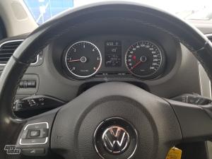 Black Volkswagen Polo 2013 in Kaunas, with an engine capacity of 1.60 L and mileage of 289 thousand km for 4999 €, photo 14 on AUTOMOTO.COM.LV