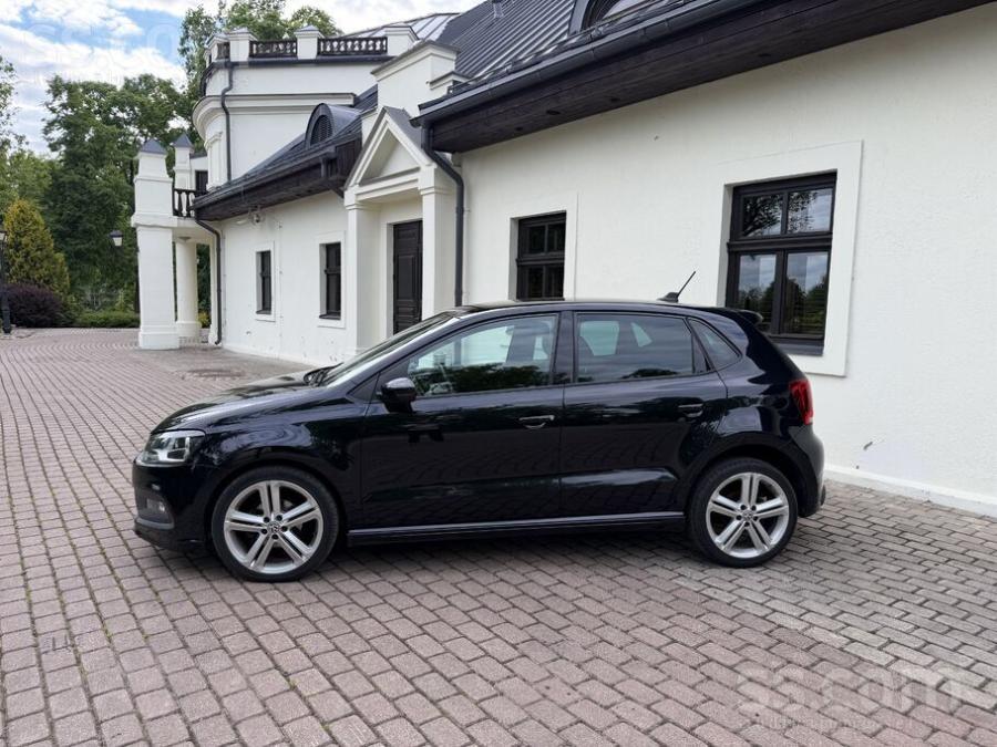 Black Volkswagen Polo 2013 in Gulbene, with an engine capacity of 1.60 L and mileage of 264 thousand km for 7000 €, photo 5 on AUTOMOTO.COM.LV