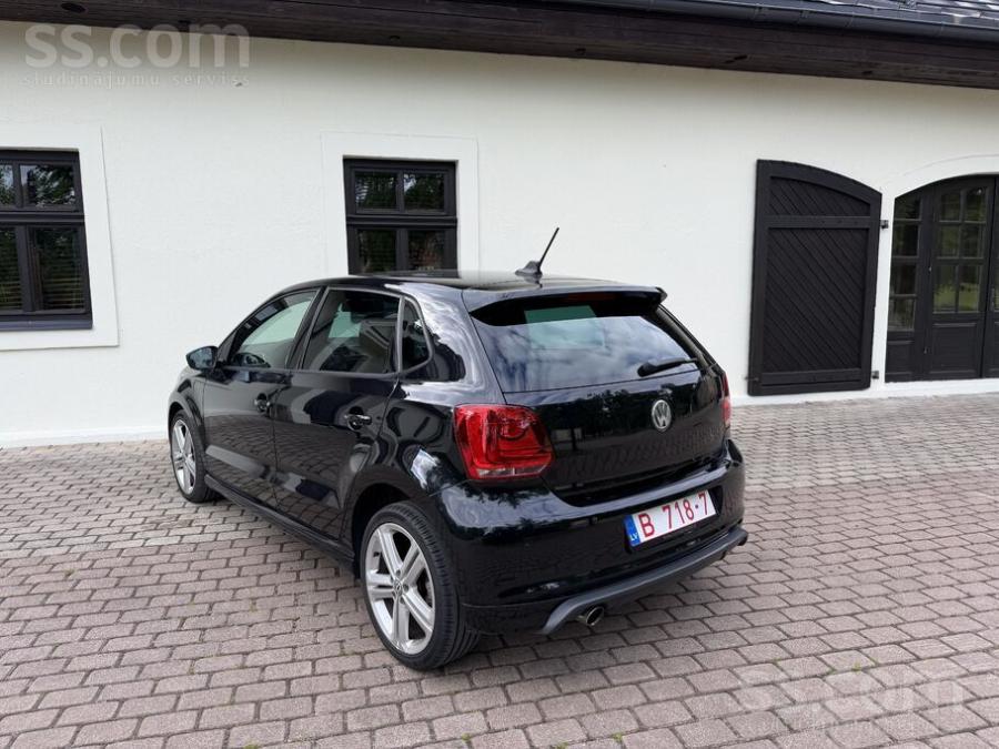 Black Volkswagen Polo 2013 in Gulbene, with an engine capacity of 1.60 L and mileage of 264 thousand km for 7000 €, photo 6 on AUTOMOTO.COM.LV