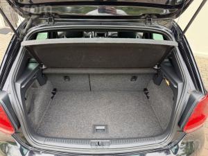 Black Volkswagen Polo 2013 in Gulbene, with an engine capacity of 1.60 L and mileage of 264 thousand km for 7000 €, photo 15 on AUTOMOTO.COM.LV
