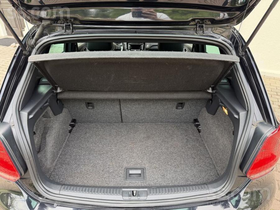 Black Volkswagen Polo 2013 in Gulbene, with an engine capacity of 1.60 L and mileage of 264 thousand km for 7000 €, photo 15 on AUTOMOTO.COM.LV