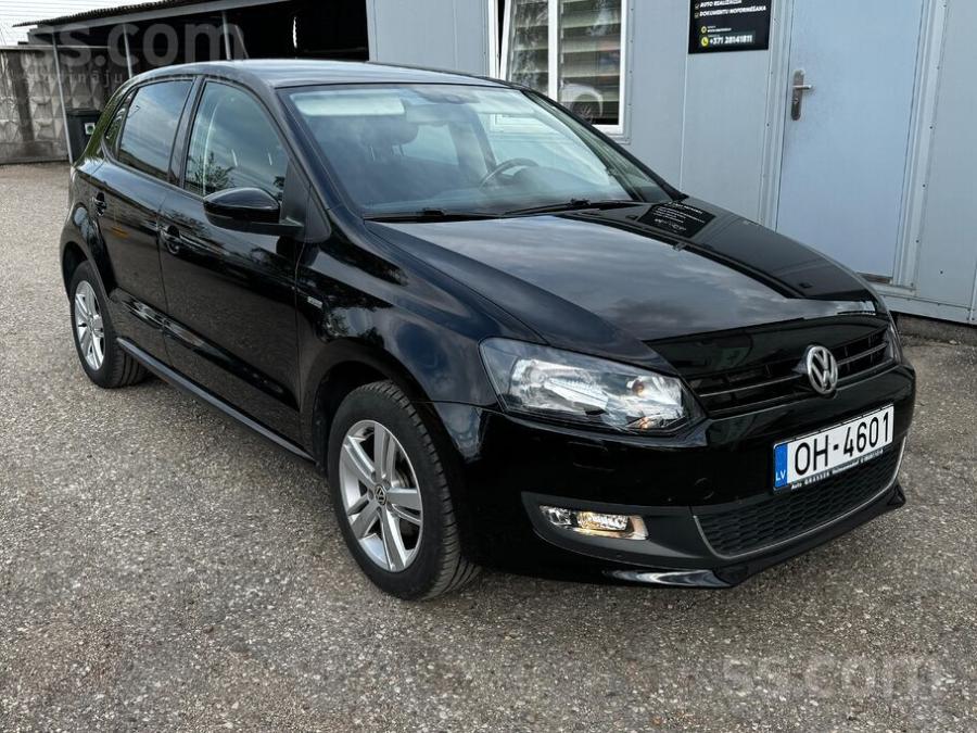 Melns Volkswagen Polo 2013 Daugavpils, ar dzinēja tilpumu 1.20 L un nobraukumu 121 tūkst. km par 5500 €, foto 1 vietnē AUTOMOTO.COM.LV
