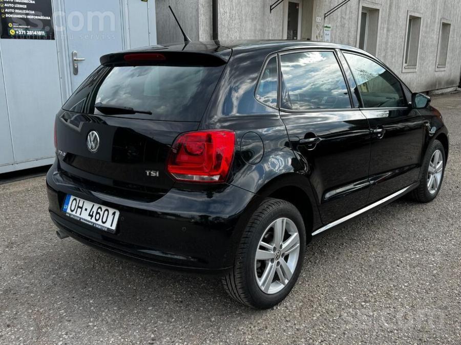 Melns Volkswagen Polo 2013 Daugavpils, ar dzinēja tilpumu 1.20 L un nobraukumu 121 tūkst. km par 5500 €, foto 4 vietnē AUTOMOTO.COM.LV