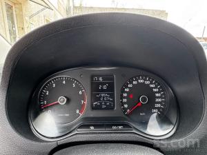 Melns Volkswagen Polo 2013 Daugavpils, ar dzinēja tilpumu 1.20 L un nobraukumu 121 tūkst. km par 5500 €, foto 16 vietnē AUTOMOTO.COM.LV