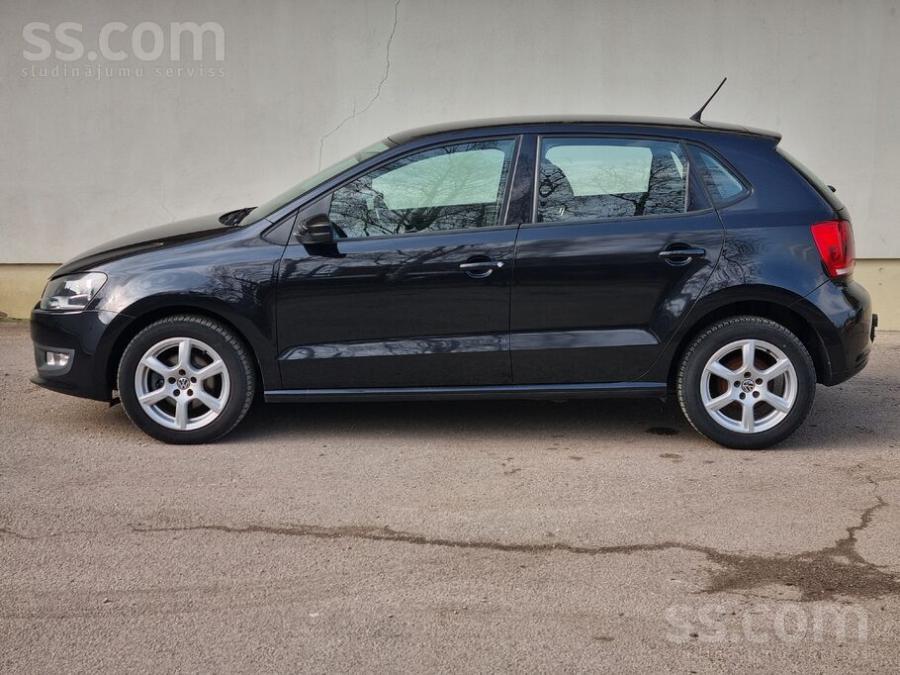 Melns Volkswagen Polo 2013 Ogre, ar dzinēja tilpumu 1.20 L un nobraukumu 170 tūkst. km par 4950 €, foto 6 vietnē AUTOMOTO.COM.LV
