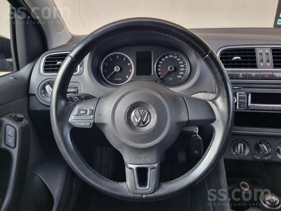 Melns Volkswagen Polo 2013 Ogre, ar dzinēja tilpumu 1.20 L un nobraukumu 170 tūkst. km par 4950 €, foto 16 vietnē AUTOMOTO.COM.LV