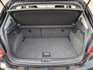 Melns Volkswagen Polo 2013 Ogre, ar dzinēja tilpumu 1.20 L un nobraukumu 170 tūkst. km par 4950 €, foto 21 vietnē AUTOMOTO.COM.LV