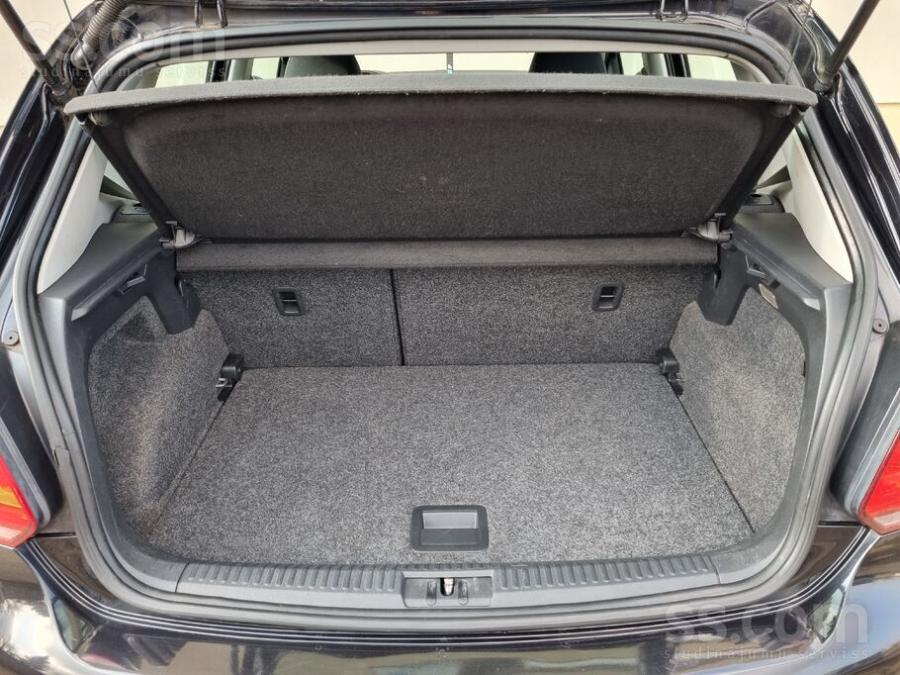 Melns Volkswagen Polo 2013 Ogre, ar dzinēja tilpumu 1.20 L un nobraukumu 170 tūkst. km par 4950 €, foto 21 vietnē AUTOMOTO.COM.LV
