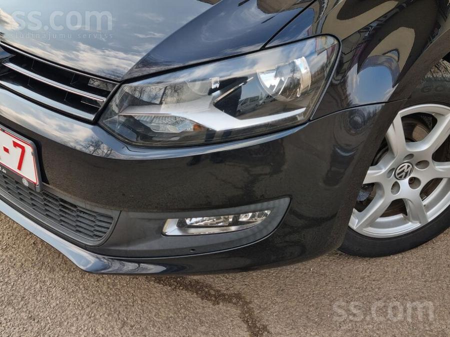 Melns Volkswagen Polo 2013 Ogre, ar dzinēja tilpumu 1.20 L un nobraukumu 170 tūkst. km par 4950 €, foto 26 vietnē AUTOMOTO.COM.LV
