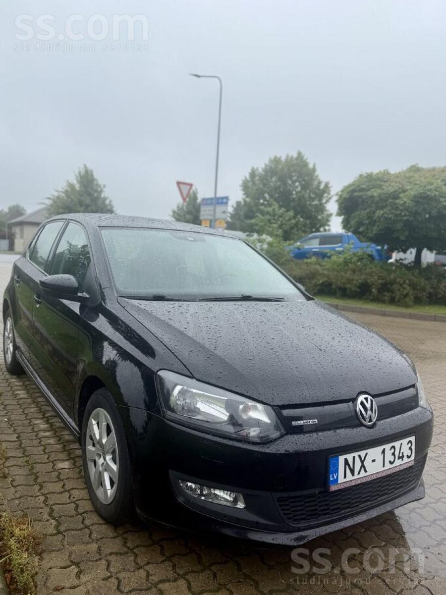 Melns Volkswagen Polo 2013 Rīga, ar dzinēja tilpumu 1.20 L un nobraukumu 268 tūkst. km par 4490 €, foto 3 vietnē AUTOMOTO.COM.LV