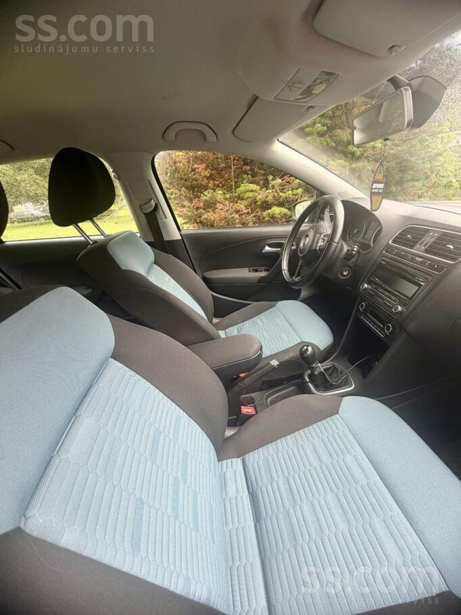 Melns Volkswagen Polo 2013 Rīga, ar dzinēja tilpumu 1.20 L un nobraukumu 268 tūkst. km par 4490 €, foto 7 vietnē AUTOMOTO.COM.LV