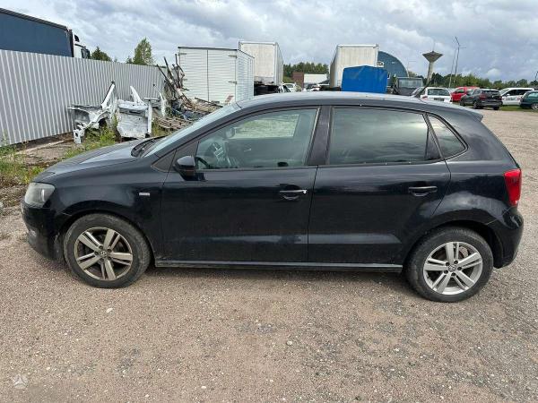 Melns Volkswagen Polo 2013 Jurbarkas, ar dzinēja tilpumu 1.20 L un nobraukumu 185 tūkst. km par 2299 €, foto 8 vietnē AUTOMOTO.COM.LV