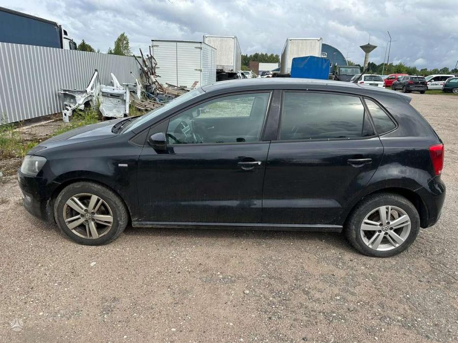 Melns Volkswagen Polo 2013 Jurbarkas, ar dzinēja tilpumu 1.20 L un nobraukumu 185 tūkst. km par 2299 €, foto 9 vietnē AUTOMOTO.COM.LV