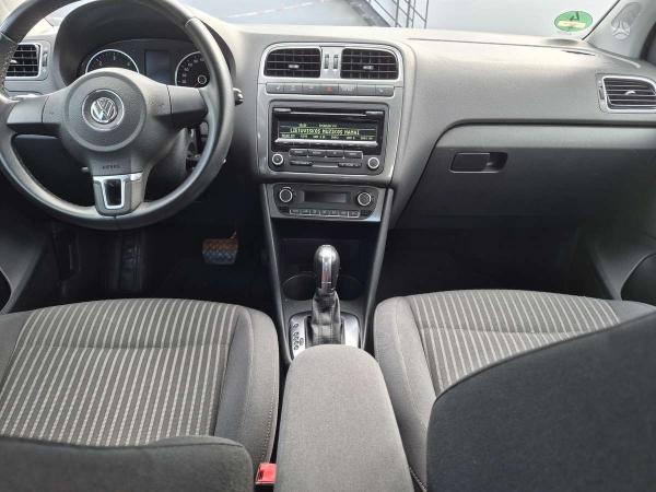 Volkswagen Polo 2013 Kauņa vietnē Melns Volkswagen Polo 2013 Kauņa, ar dzinēja tilpumu 1.60 L un nobraukumu 213 tūkst. km par 5550 €, foto 10 vietnē AUTOMOTO.COM.LV