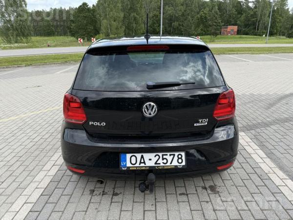 Melns Volkswagen Polo 2014 Jelgava, ar dzinēja tilpumu 1.40 L un nobraukumu 213 tūkst. km par 2250 €, foto 3 vietnē AUTOMOTO.COM.LV