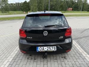 Black Volkswagen Polo 2014 in Jelgava, with an engine capacity of 1.40 L and mileage of 213 thousand km for 2250 €, photo 3 on AUTOMOTO.COM.LV