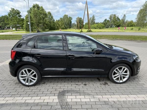 Melns Volkswagen Polo 2014 Jelgava, ar dzinēja tilpumu 1.40 L un nobraukumu 213 tūkst. km par 2250 €, foto 4 vietnē AUTOMOTO.COM.LV