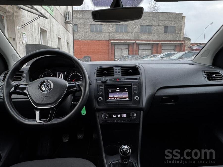 Черный Фольксваген Поло 2014 в Даугавпилс, объемом двигателя 1.40 л и пробегом 0 тыс. км за 4000 €, фото 13 на AUTOMOTO.COM.LV